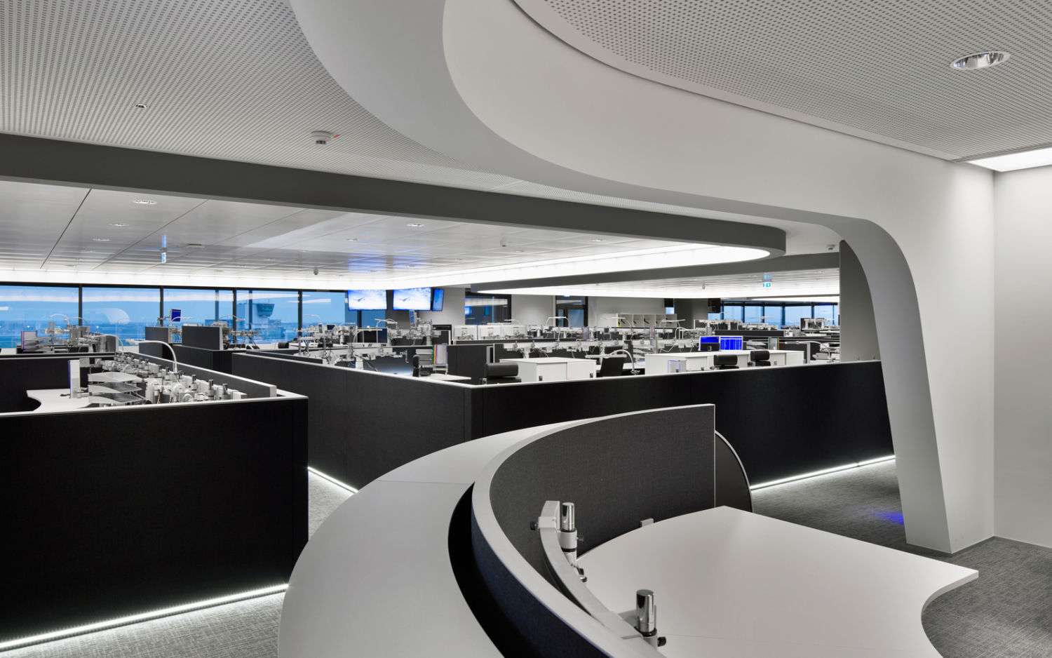 Lufthansa IOCC | Licht 01 Lighting Design